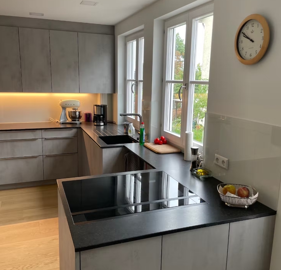 Arden Blue | Silestone Quartz Kitchen Worktops